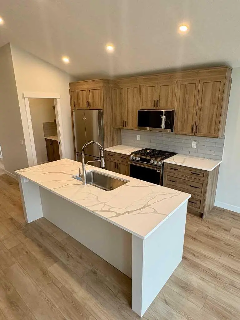 679 Anderson Close NW, Diamond Valley, Alberta T0L2A0 For Sale | HouseSigma