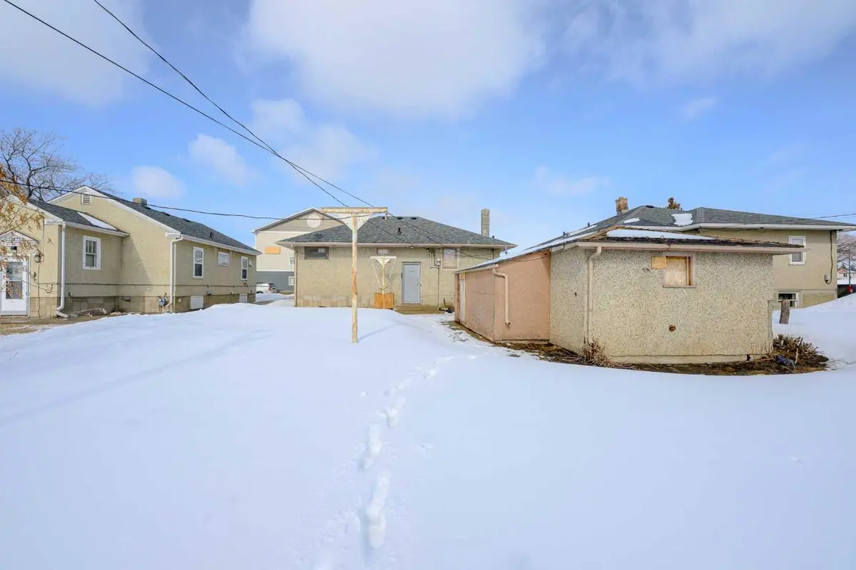 9725 100 Avenue, Grande Prairie, Alberta Sold History | HouseSigma
