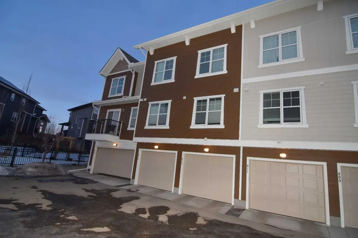 813 Cranbrook Walk SE, Calgary, Alberta Sold History | HouseSigma