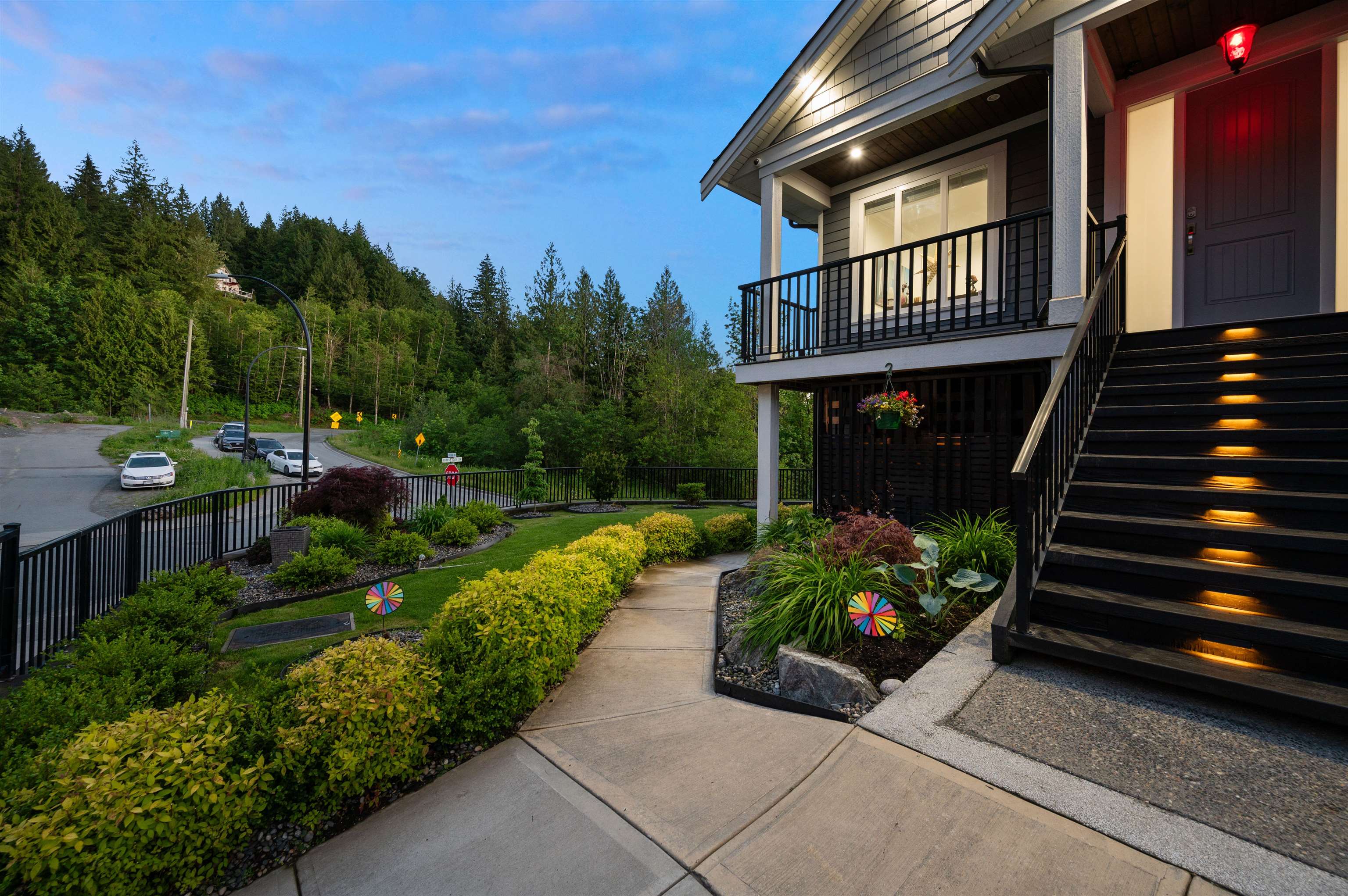 8476 FOREST GATE DRIVE, Chilliwack, British Columbia V4Z0C7 For Sale ...