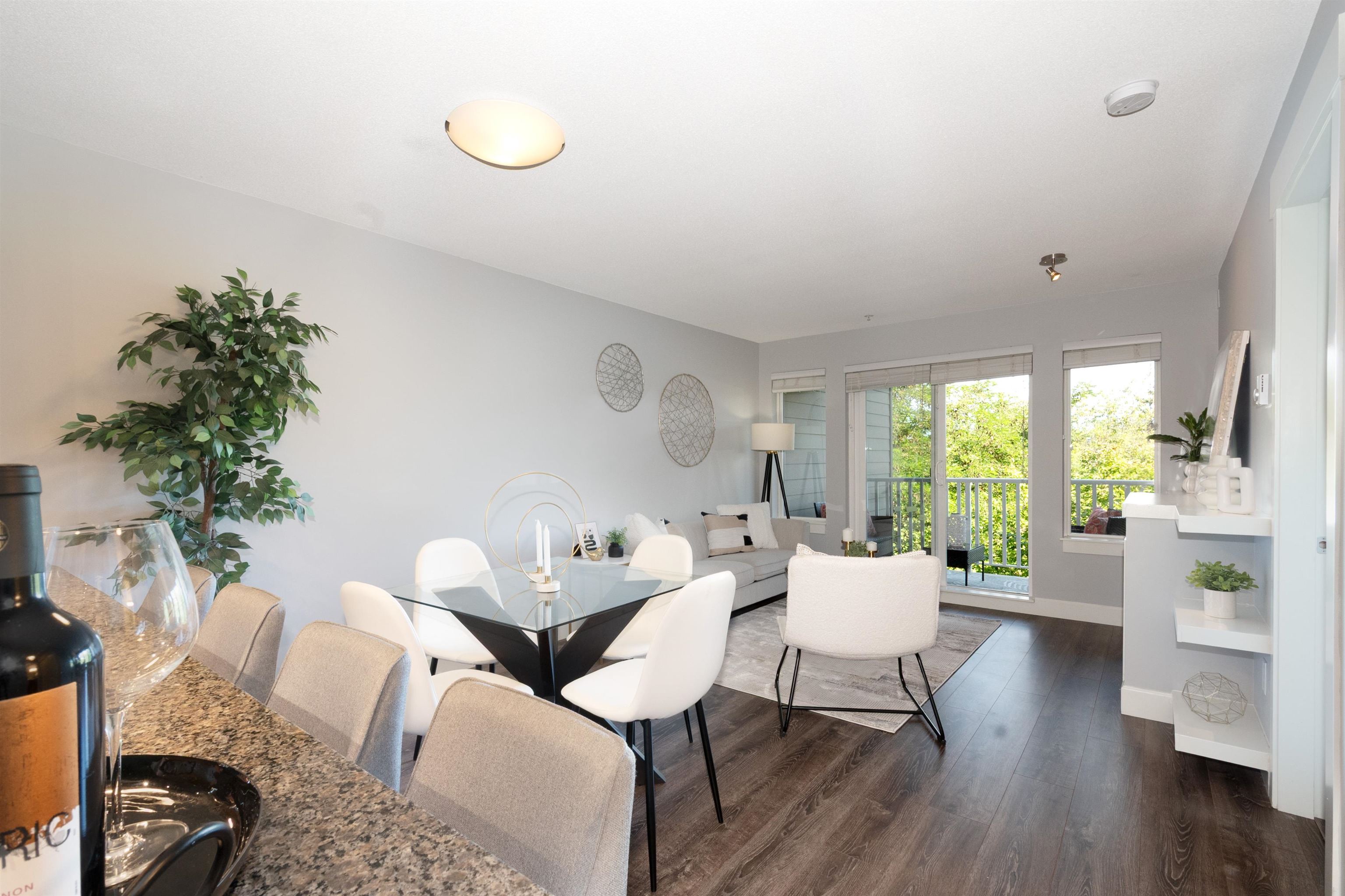 304 - 12283 224 Street, Maple Ridge, British Columbia V2X8Z3 Sold ...