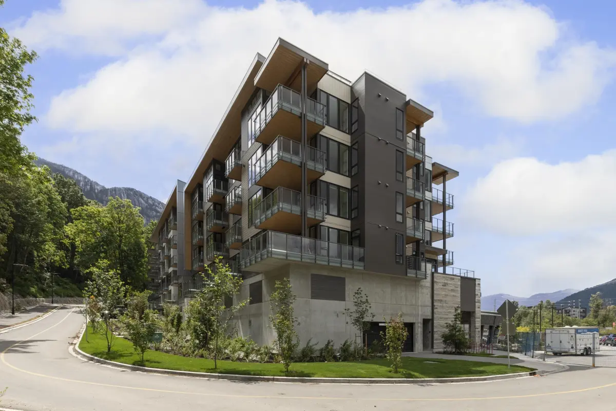 607 - 1506 Scott Crescent, Squamish, British Columbia Sold History ...
